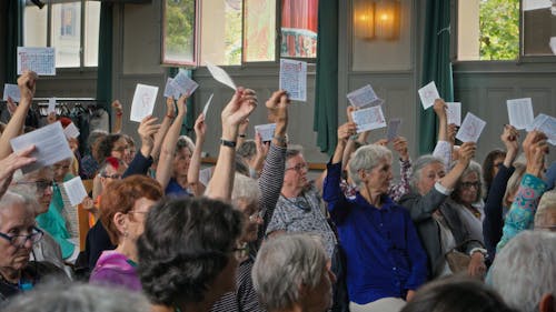 Trop chaud – KlimaSeniorinnen vs. Switzerland | Solothurner Filmtage